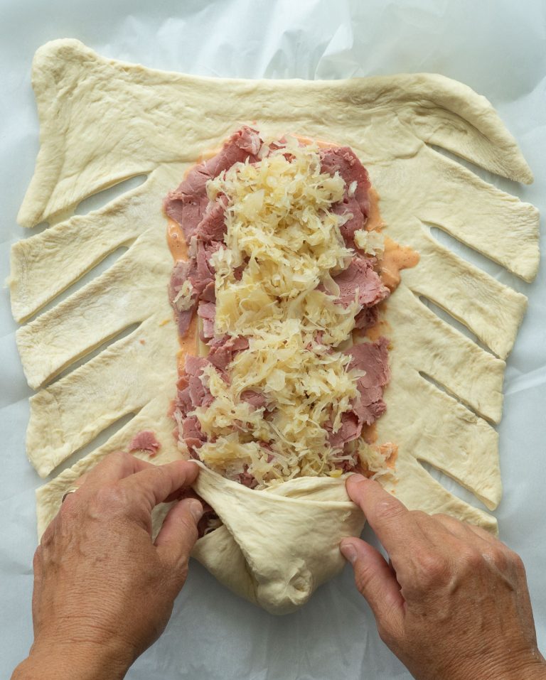 How to make Easy Baked Reuben Sandwiches - Eat 2 Gather